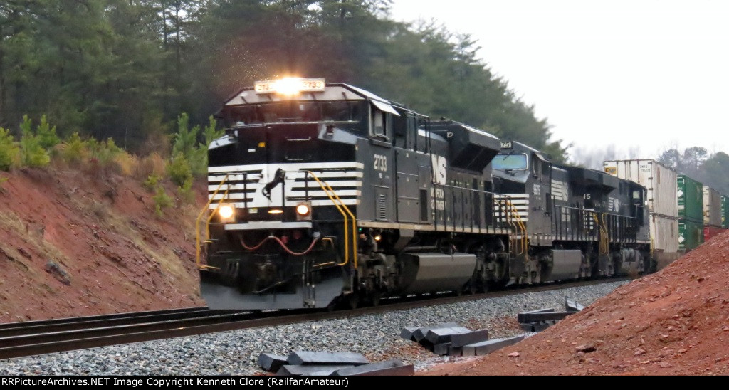NS train #203 (Intermodal) (Rutherford, PA - Atlanta, GA) (pic 1)